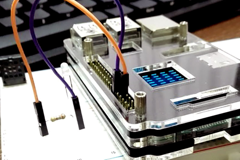 Raspberry Piで 一緒に「Lチカ」しましょう (前編) | SIOS Tech. Lab